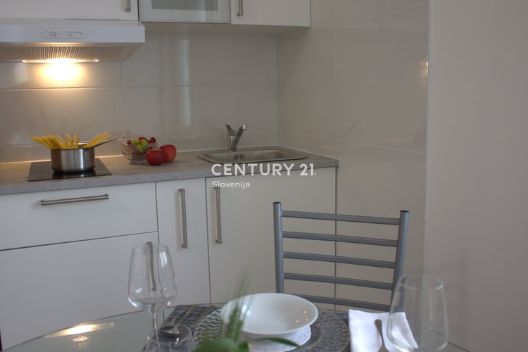 Sale, Apartment, 2-bedroom, Coastal-Karst, Koper, Center, 30.1 m2