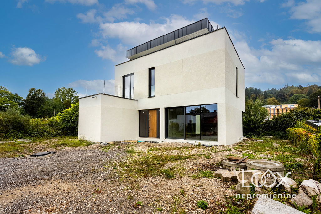 Prodaja, Hiša, Samostojna, Ljubljana, Vič-Rudnik, Rožna dolina, 468.7 m2