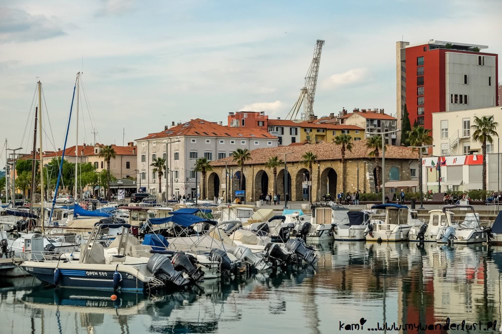 Oddaja, Soba, Dvoposteljna, Obalno - kraška, Koper, Center, 110 m2